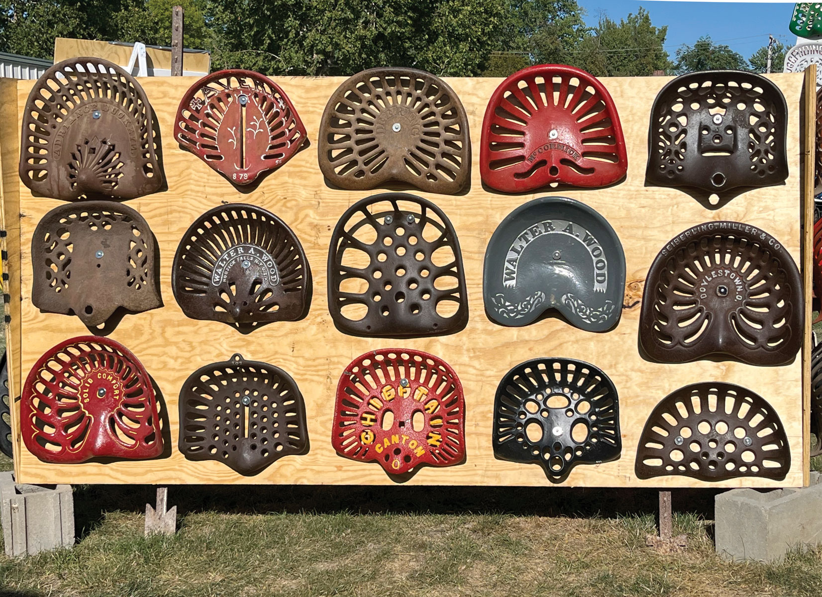 Cast Iron Seat Collectors Extravaganza - Farm Collector